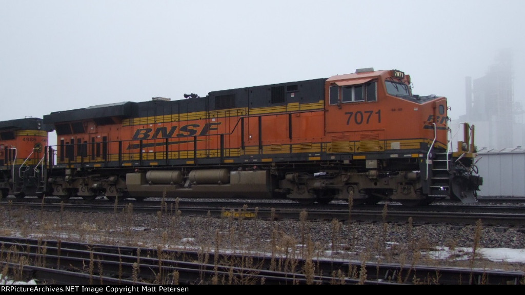 BNSF 7071